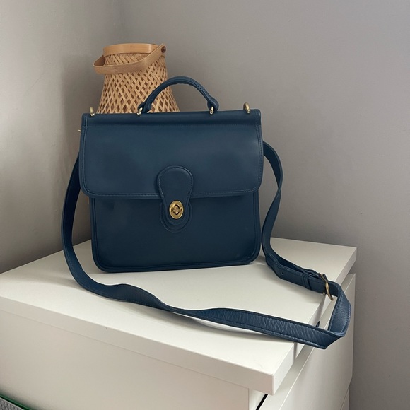 Coach | Bags | Vintage Coach Willis Bag Royal Blue Leather Gold Hw 9927 ...